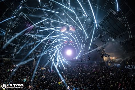 Ultra Music Festival Main Stage And Megastructure Nearing Completion