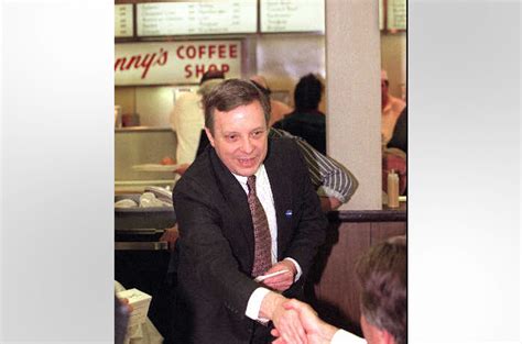Longtime Illinois Us Sen Dick Durbin Wont Seek Reelection Wbez