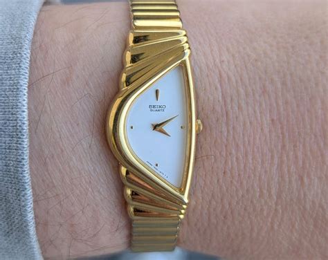 Vintage Seiko Half Moon Wrist Watch Gold Tone Japan Quartz Movement