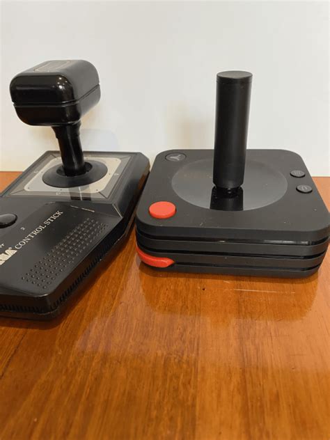 Review Atari Vcs Classic Joystick And Modern Controller