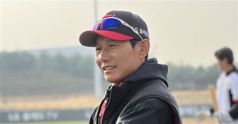 염경엽 Lg 감독 ‘밥 한 번 먹은 적 없는 김정준 수석코치 선임 이유는