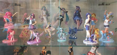 With Miku And Both Princesses My Mlp Shelf Has Finally Reached