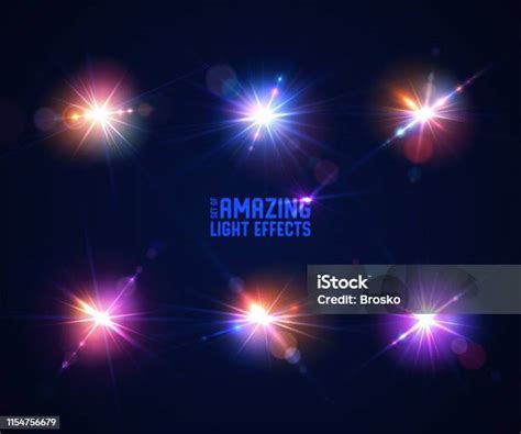 빛나는 렌즈 플레어 보케 반짝이 입자와 광선과 아름다운 눈부심 효과의 집합입니다 화려한 반짝임과 플래시의 반짝이는 빛 효과 개체 그룹에 대한 스톡 벡터 아트 및 기타 이미지