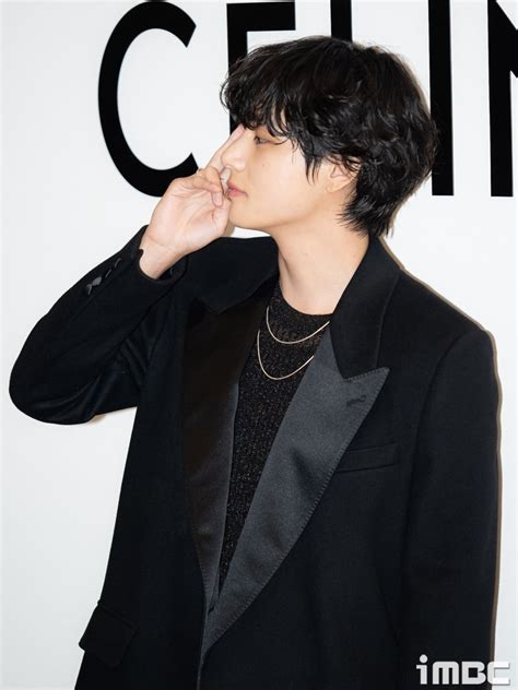 Imbc연예 On Twitter 방탄소년단 뷔 포즈 하나하나 엣지있게 방탄소년단 Bts 뷔 [imbc 직찍 8장]