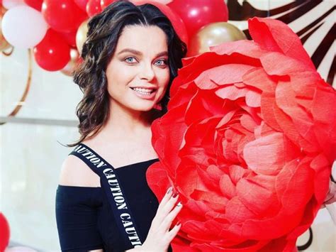 Наташа Королева поздравила с днем рождения старшую сестру на которую