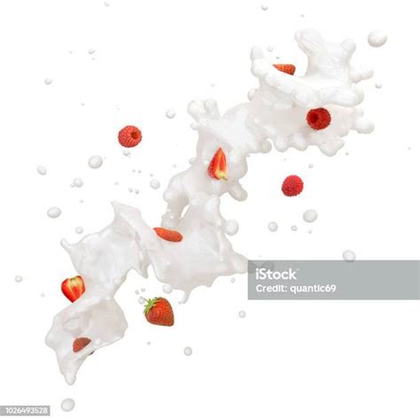 딸기와 방울 고립 된 우유 시작입니다 3 차원 일러스트 레이 션 3차원 형태에 대한 스톡 사진 및 기타 이미지 3차원 형태 건강관리와 의술 건강한 식생활 Istock