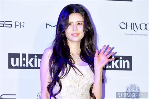 올리비아 마쉬 측 표절 인정 아냐…작곡가 문제 한국경제