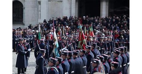 Издигнаха знамето на България пред паметника на Незнайния войн