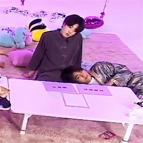 무릎베개ㅎㅎㅎ