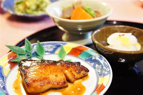 【お家で作れる】「ブリの照り焼き」の作り方（小宮山 美香） クスパ