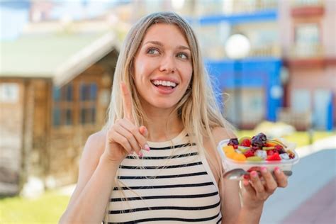 Premium Photo Young Blonde Woman At Outdoors