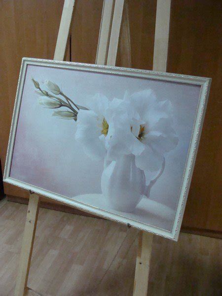 Купити картину Білі квіти у вазі Квіти у Києві доступна ціна в Україні фото опис Інтернет