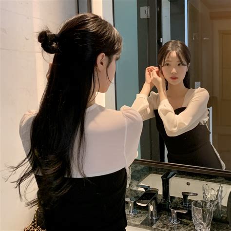 아뜨랑스 청순가련무드 르엔 하트넥 배색 크롭 쉬폰 하객 블라우스 데이트룩출근룩모임룩하객룩봄하객룩격식룩봄옷 Bs7834