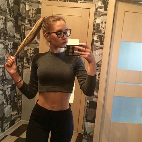 Hot Girls With Glasses 9 Klykercom Hot Girls With Glasses 9 Klykercom