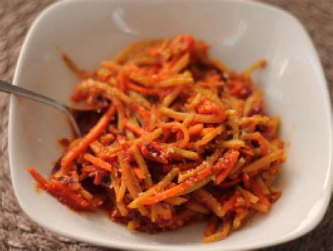 Foodista Recipes Cooking Tips And Food News Broccoli Slaw Pasta