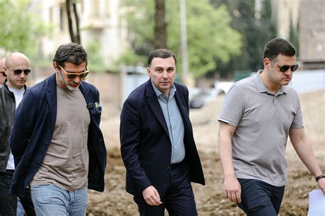 თბილისის თბილისის მერიის გარემოს დაცვის საქალაქო სამსახურმა ვაკის რაიონში ყიფშიძის ქუჩაზე