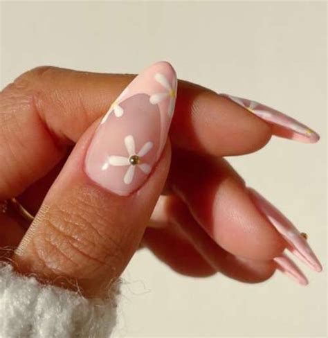 26 цветни френски маникюри тенденции пролет 2023 г За Жената