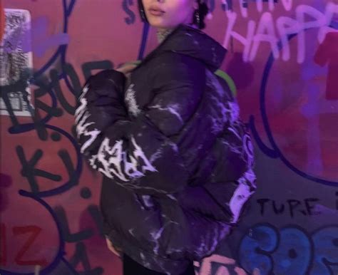 Пуховик — ціна 3000 грн у каталозі Пуховики Купити жіночі речі за доступною ціною на Шафі