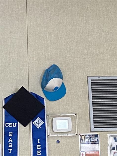 One Of My Teachers Has Dippers Hat R Gravityfalls