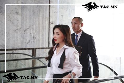 Э Батшугарын гэргий Янжиндулам манай дуранд ТАС МН
