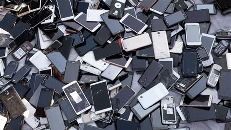 How To Dispose Of Old Electronics The Right Way