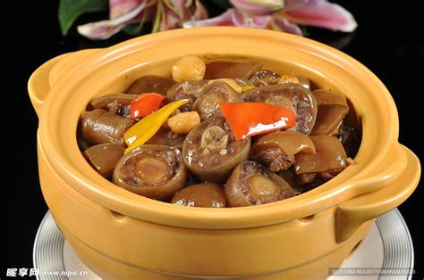 香酱焖牛尾摄影图 传统美食 餐饮美食 摄影图库 昵图网