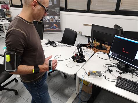 Arduino Robot Arm Follow Your Movement With Tactigon Raspberry Pi Maker Pro