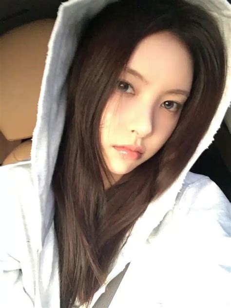 윤아님 일상미와 여친미 가득한 셀카사진이네요 팬플러스 커뮤니티