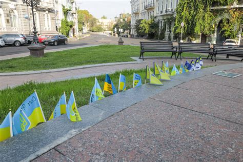 Площадь защитников и защитниц Украины в Одессе почтили память погибших воинов Новости Одессы