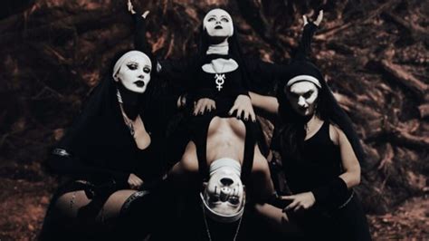 Dogma El Regreso De Las Monjas Del Metal