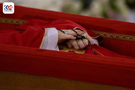 Kurdistan24 پێش بە خاکسپاردنی، ڤاتیکان تەرمی پاپا فرانسیس لەناو