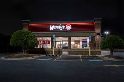 120 Wendys Foto Stok Potret And Gambar Bebas Royalti Istock
