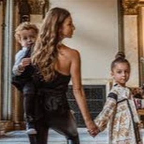 Jacklyne Tasca Youtube