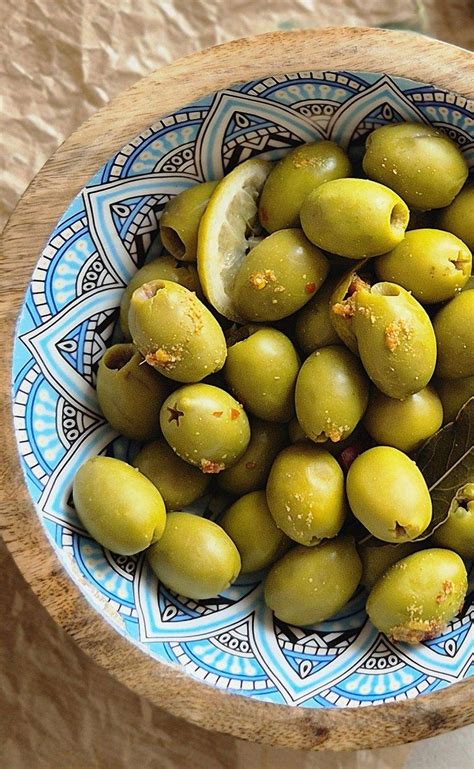 Žalios alyvuogės pikantiškos 180 g alyvuoges lt