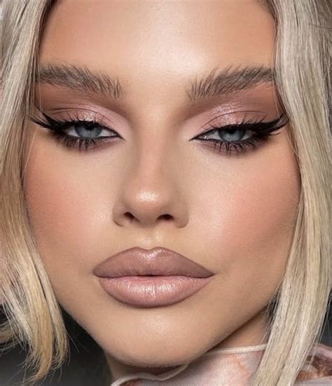 My Go To Picture Perfect Makeup Products Artofit