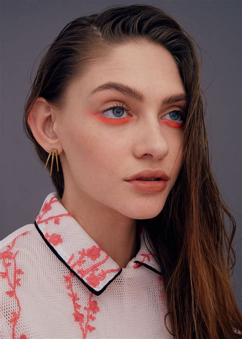 The Prettiest Under Eye Makeup For Spring Under Eye Makeup Makeup