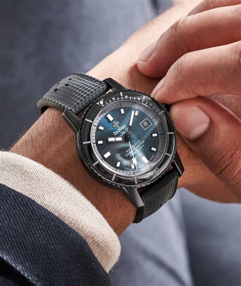 Super Sea Wolf Ceramic Compression Diver Automatic Rubber Strap Watch Zo Zodiac Watches