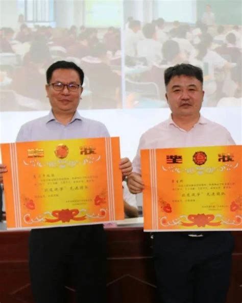 常德市一中一起回顾2020年的这些精彩瞬间 空军