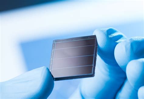 Researchers Achieve Record Efficiency Of 127 For Quantum Dot Solar Cell