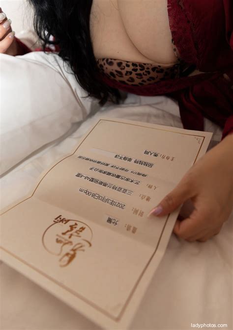 情欲和危险的化身爆乳女特工允爾性感出击 魅写真