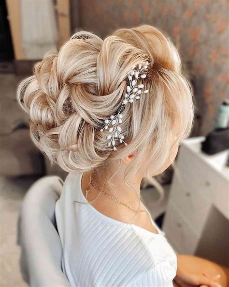 26 Gorgeous Wedding Updos For Every Type Of Bride