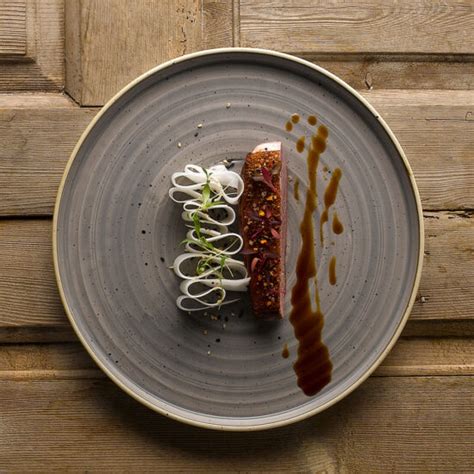 Churchill Stonecast Peppercorn Grey Walled Plate 26cm
