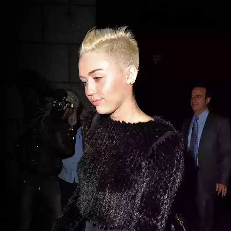 Miley Cyrus S Greatest Hairstyles Of All Time Fabbon