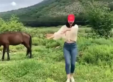 Beautiful Dance In Nature رقص زیبا در طبیعت Costv