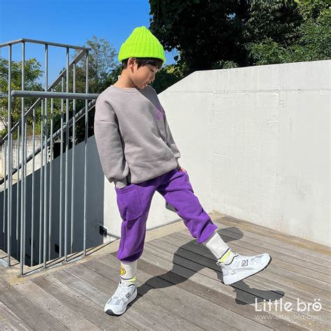 리틀브로 센스있는 포인트 가득 담긴💚 스마일링 요꼬 팬츠 폭닥 소프트한 따뜻한 양기모 안감