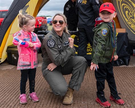 Meet Capt Aimee ‘rebel Fiedler F 16 Viper Demo Team Pilot Skies Mag