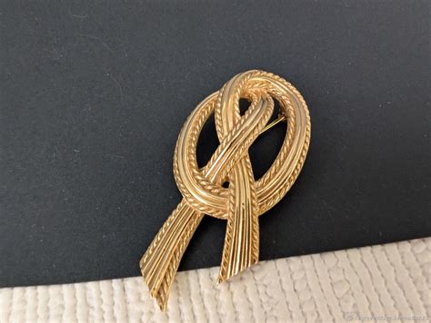 Винтаж Trifari Брошь винтажная купить в интернет магазине Ярмарка Мастеров по цене 2900