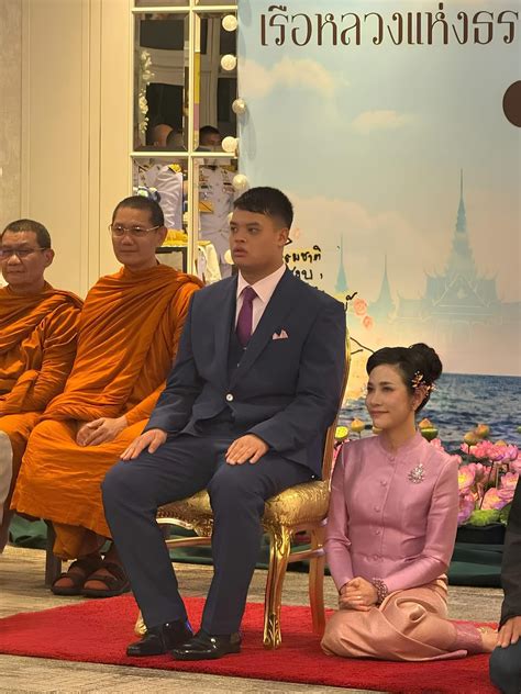 สยามมุรธาธร สยามมุรธาธร Added A New Photo