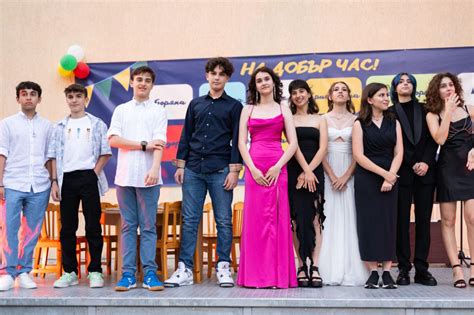 Частно основно училище Д р Мария Монтесори изпрати своя първи випуск седмокласници Новини от