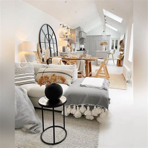 عکس داخل خانه های زیبا برای سالنهای پذیرائی بزرگ {رنگ دکوراسیون 2022}